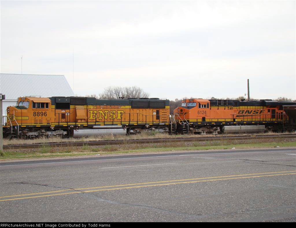 BNSF 8896